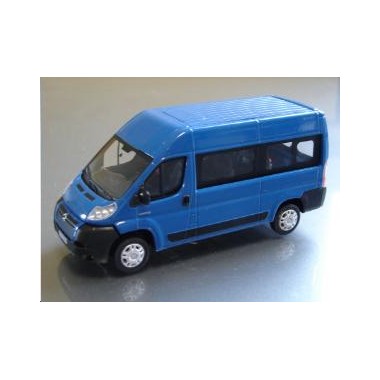 Miniature Citroen Jumper vitre bleu - francis miniatures
