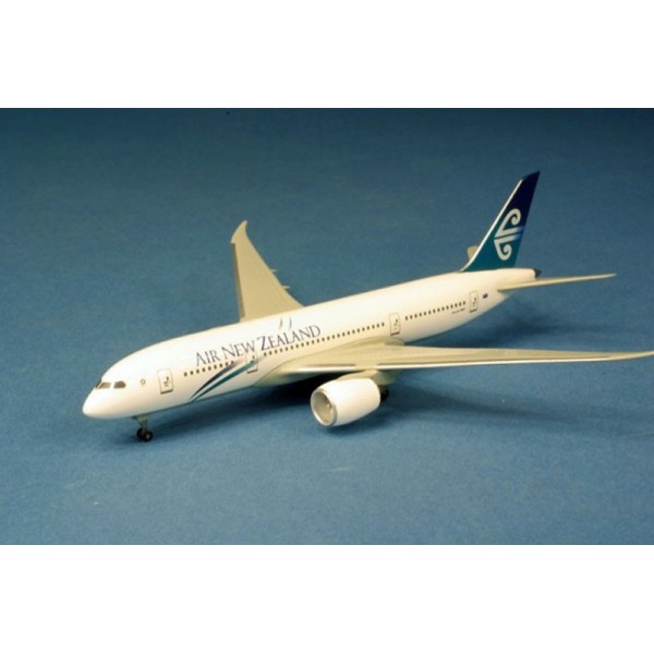 Miniature Boeing 787-8 Air New Zealand - francis miniatures